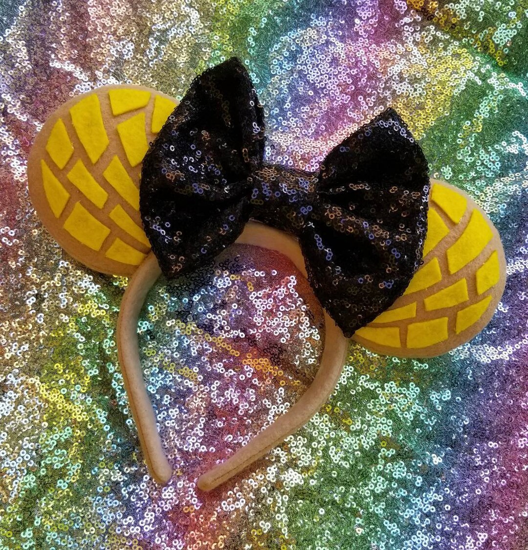 Yellow Concha With Sequins Bow Minnie Mouse Ears - Etsy