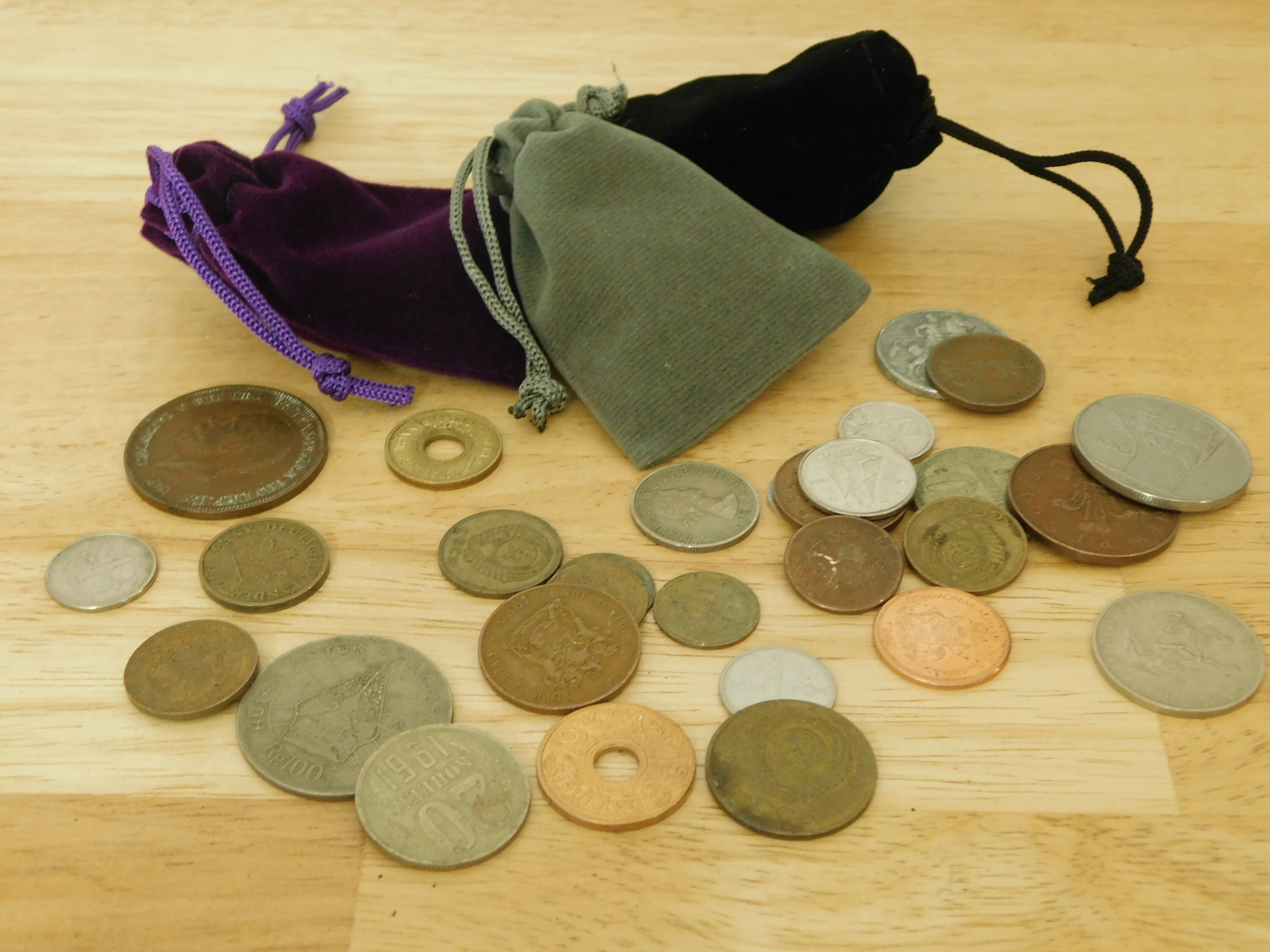 Mini Sack O' Coins. 12 Pc Bag world Coins Collector - Etsy