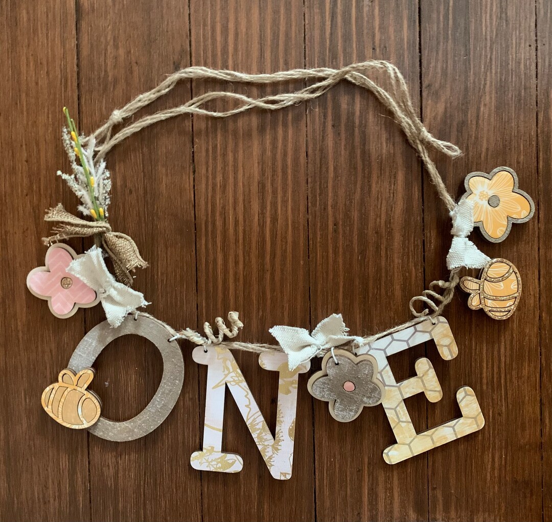 One Bee Banner, First Birthday Banner, Bumble Bee Wooden Banner - Etsy