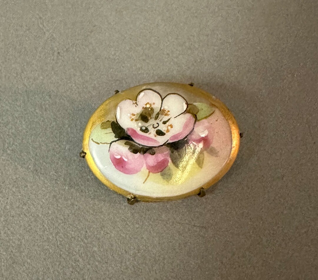 Victorian Hand Painted Floral Porcelain Gold Tone Oval Brooch Pin Circa ...