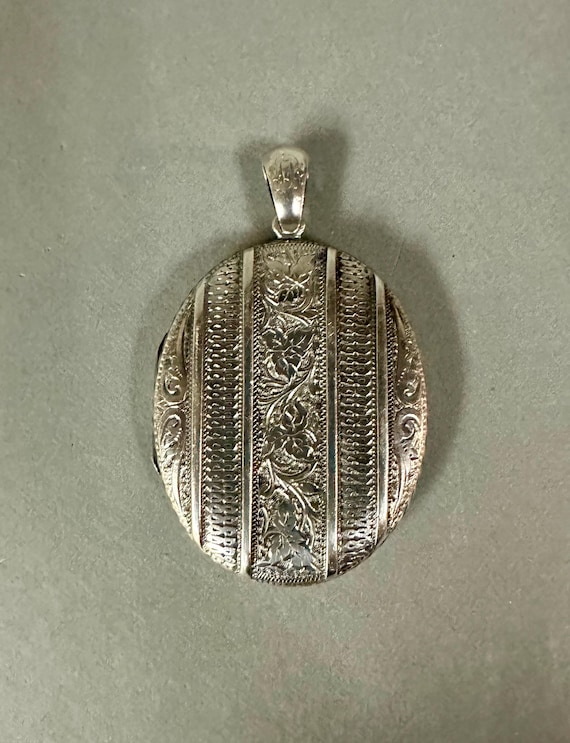 Antique Victorian Aesthetic Hand Engraved Sterling Si… - Gem