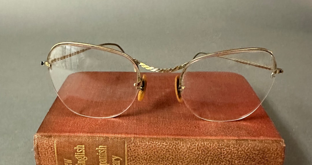 Vintage Gold Wire Rimmed Reading Glasses Circa 1940 - Etsy