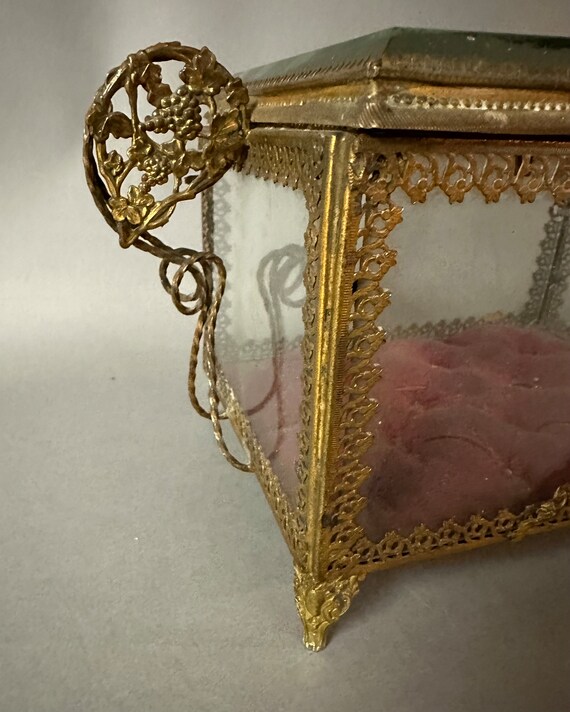 Antique French Gilt Brass Glass Reliquary Bridal Jewe… - Gem