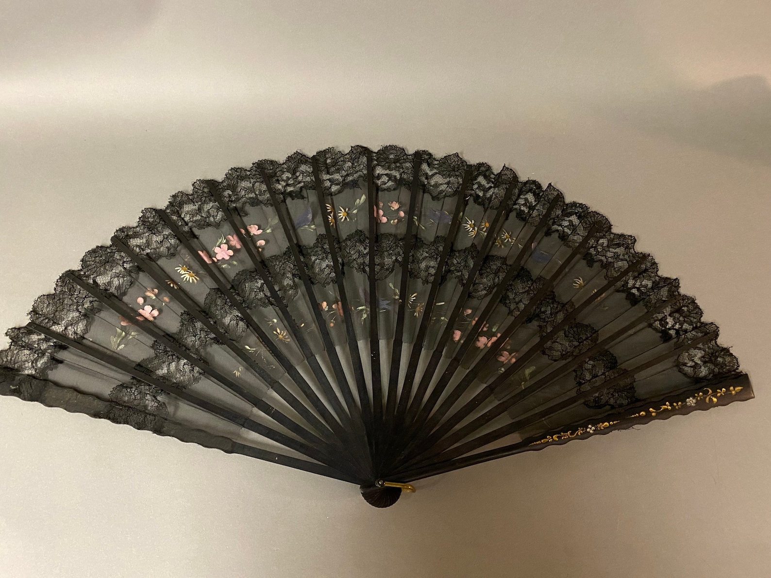 Antique Victorian Black Silk Lace Folding Hand Fan Hand-painted Birds ...