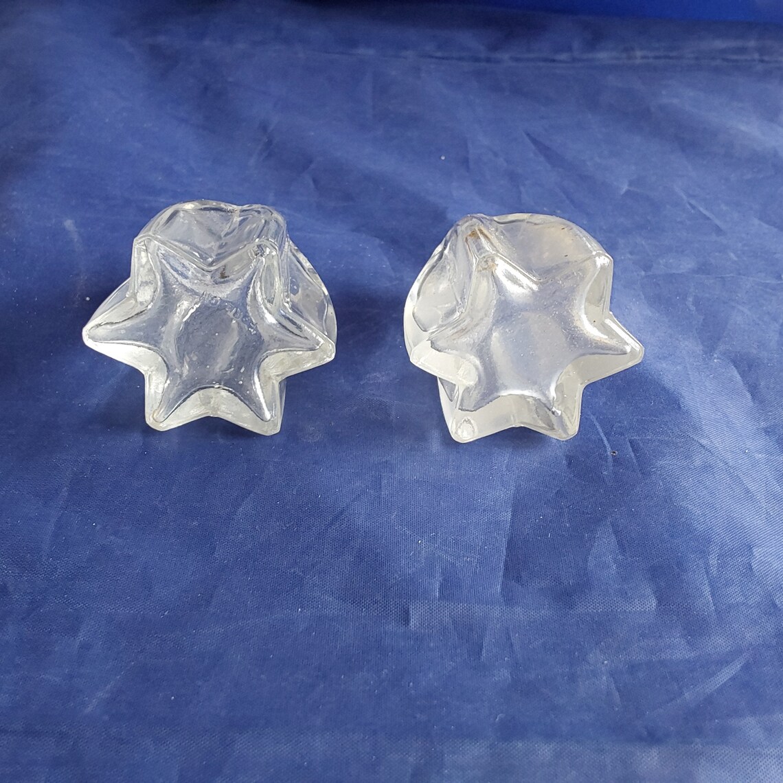 A Pair of 6 Pointed Star Shaped 2.25" Tall Glass Salt and Pepper ...