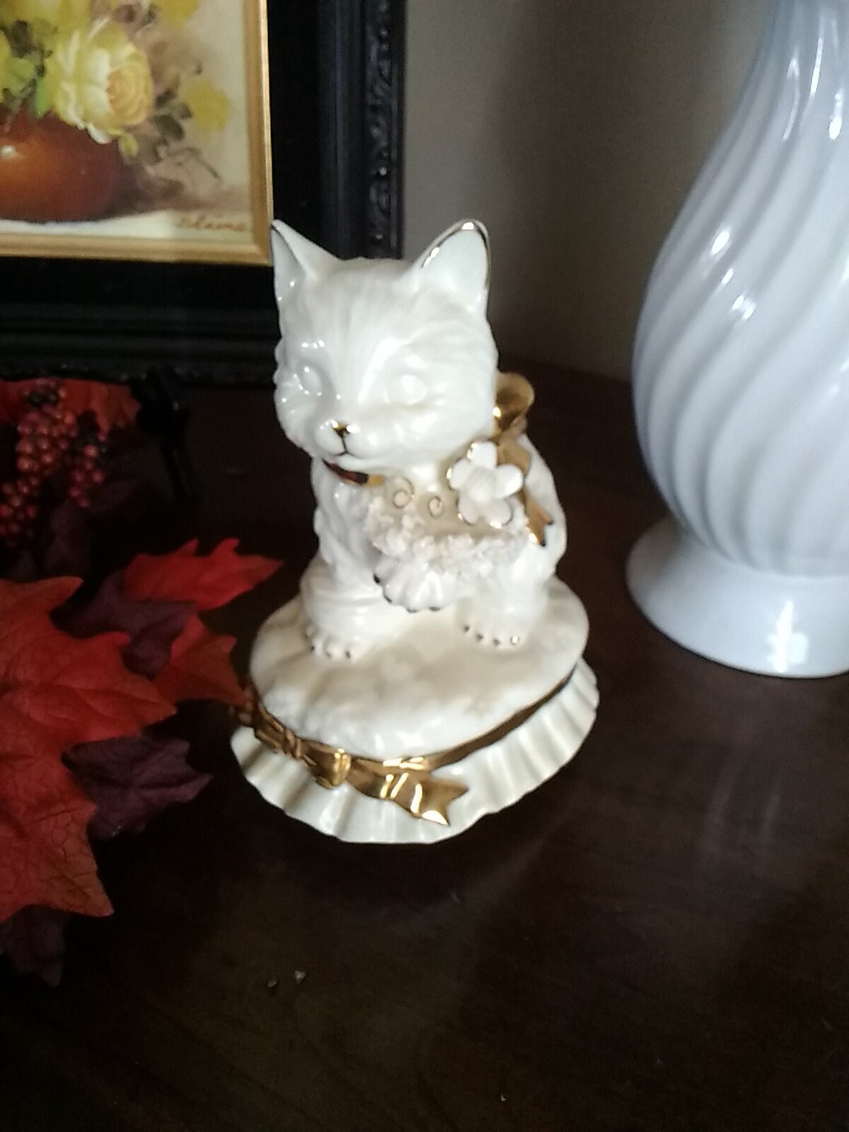 Music Box With Lefton China Porcelain Kitten in Ivory and | Etsy