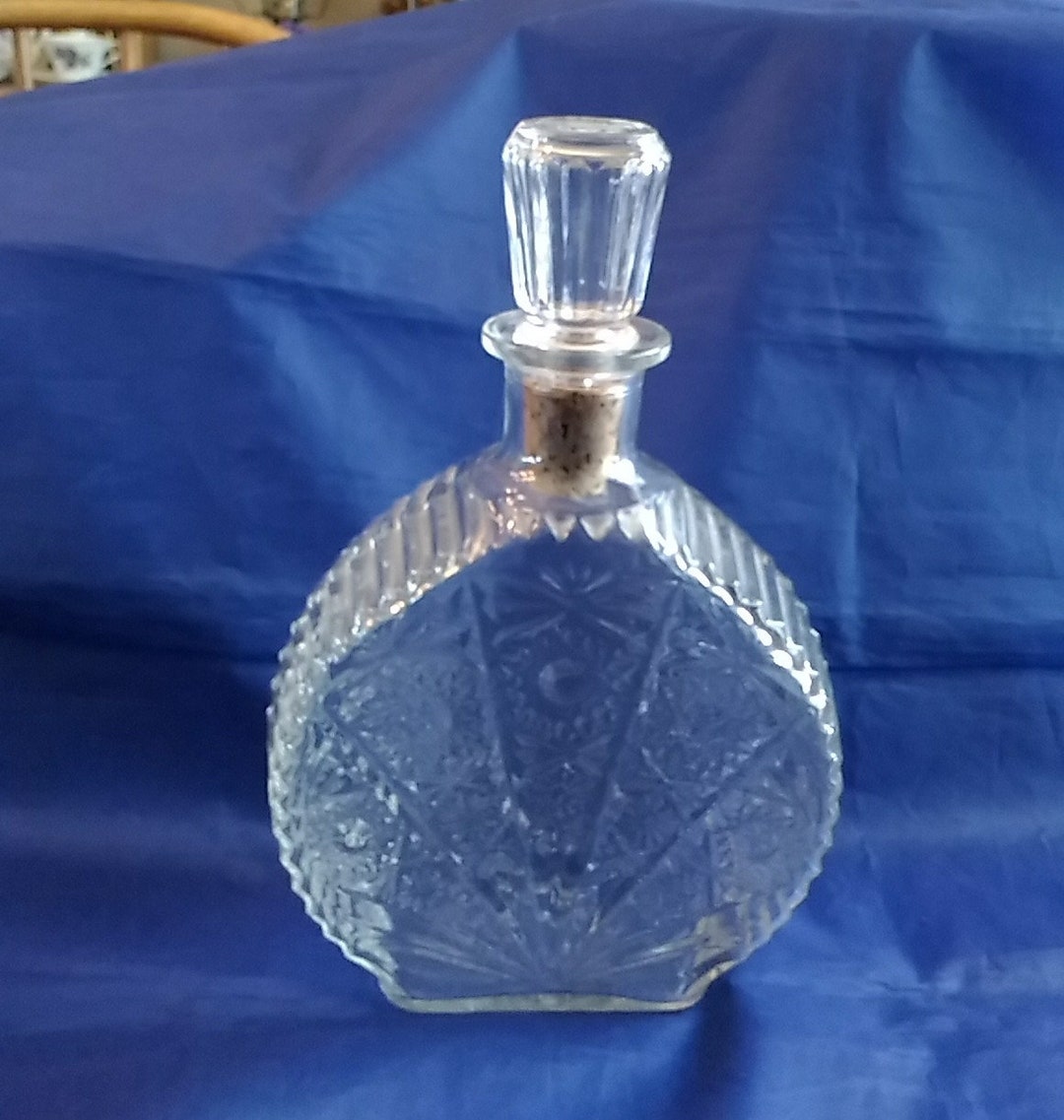 Vintage Anchor Hocking Decanter of Embossed Hobstars on the Glass With ...