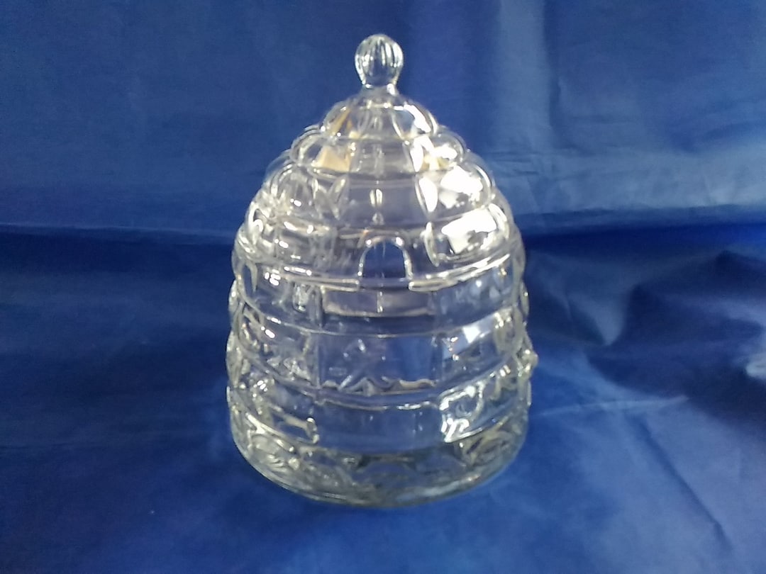 A Labeled Studio Crystal 2 Pc Clear Bee Hive Shaped Honey Jar. Dish ...