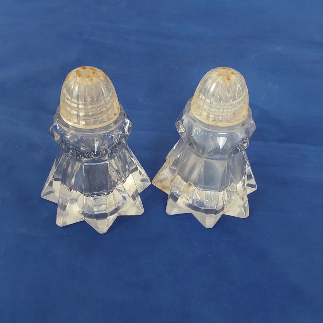 A Pair of Glass 8 Point Star Shaped Glass 3" Salt and Pepper Shakers ...