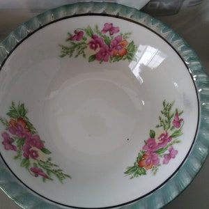 Selling as a Set of 4 Lusterware Serving Bowls, Attributed to Yamatsu ...