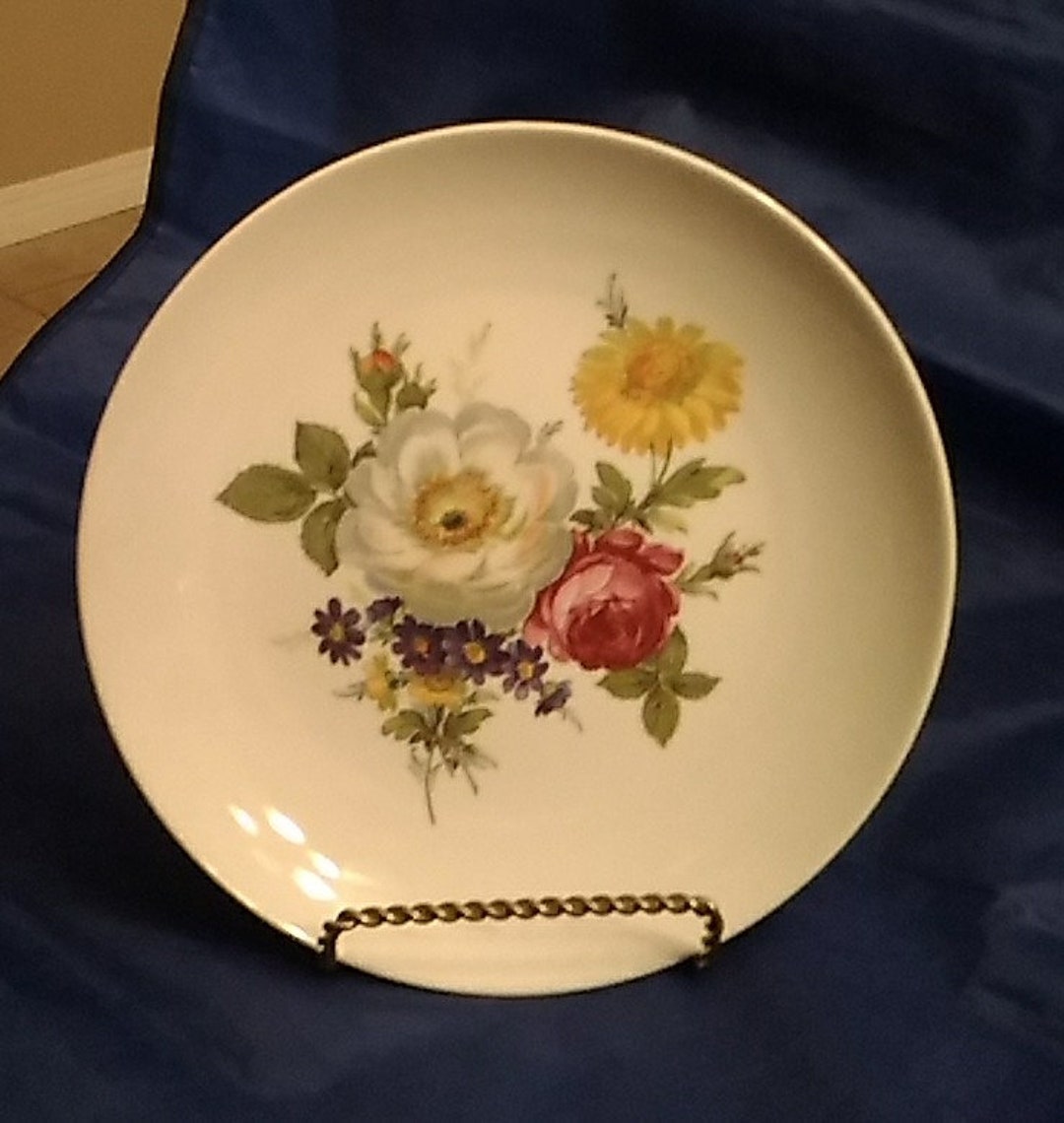 A 7.5" Furstenberg Blue Backstamp White Porcelain Plate With a White ...