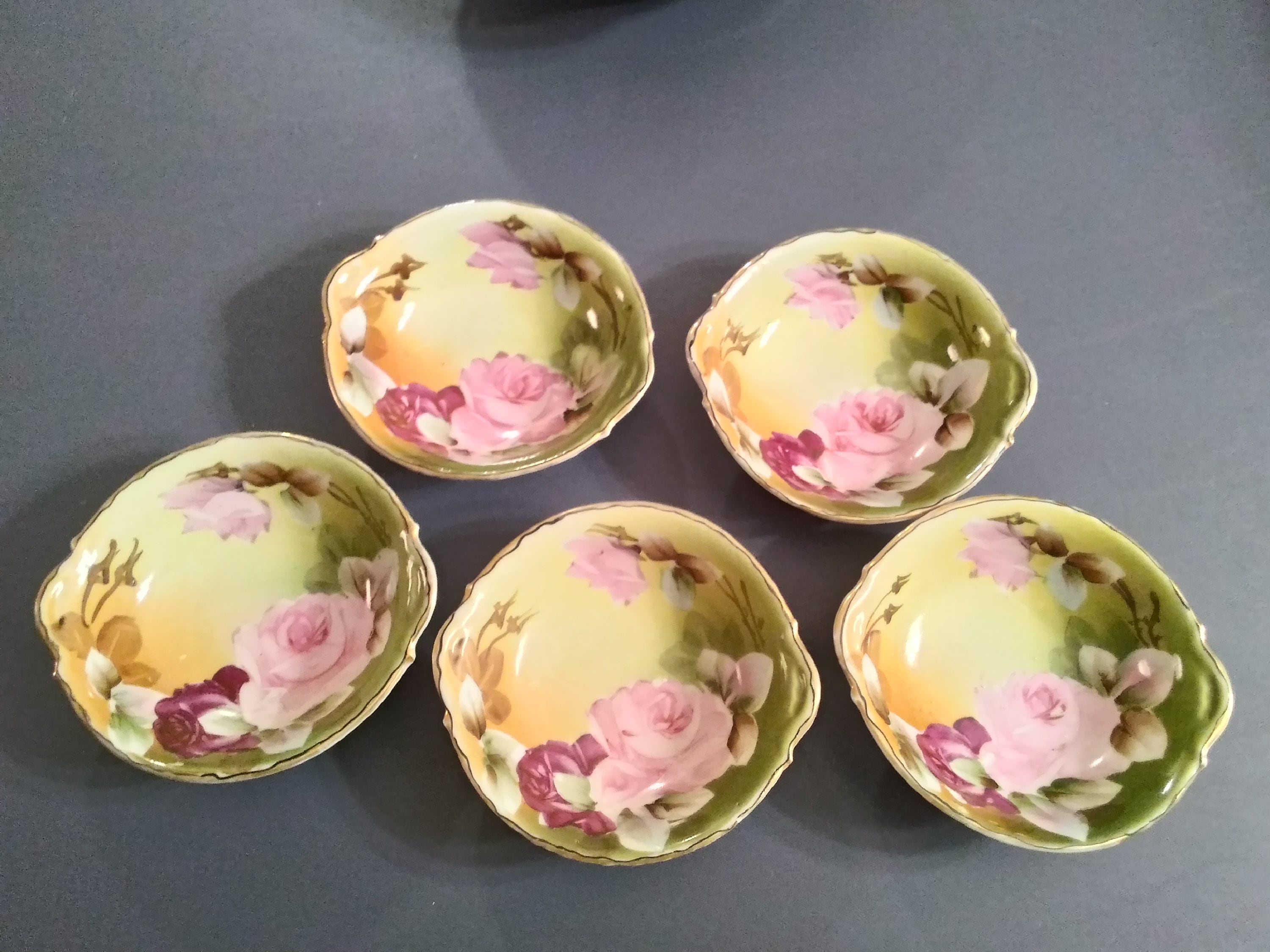 Hand painted roses on a porcelain large berry bowl and 5 small | Etsy