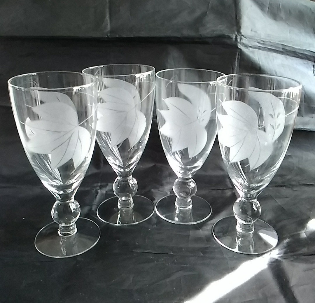 A Set of 4 Mcbride Glass in the Cameo Pattern in an Etched Leaf Design ...