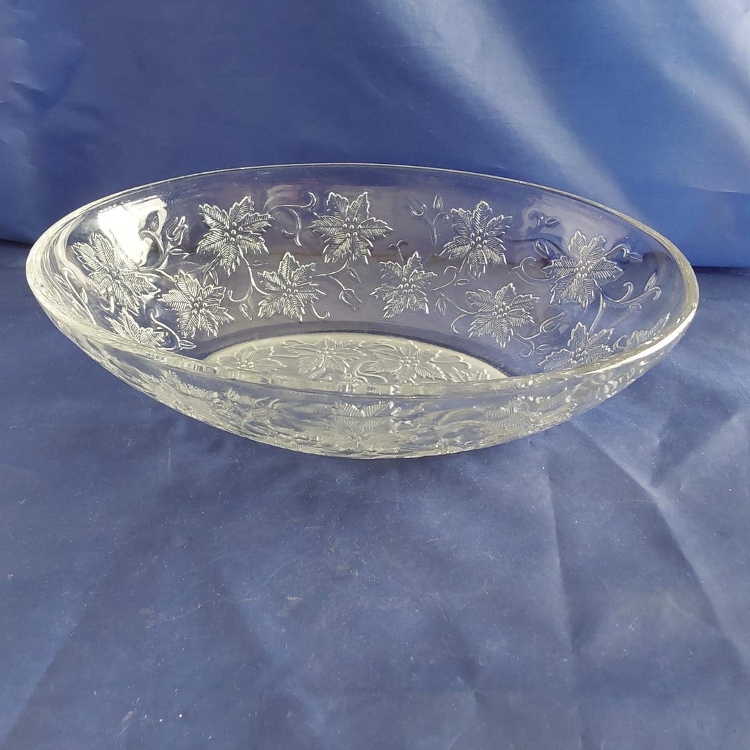 A Oval 10.25" Long Princess House Vegetable Bowl or Serving Dish in ...