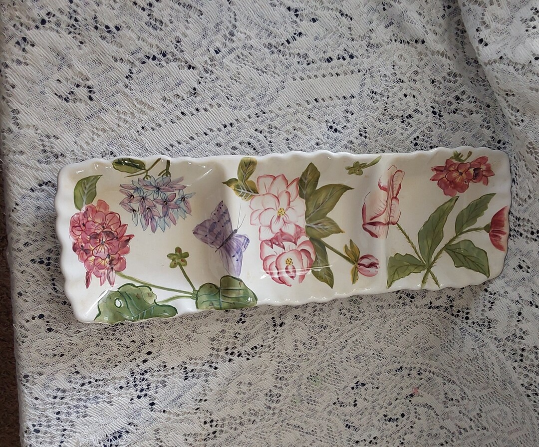 A Zrike Ceramic 3 Part Rectangle Serving Dish in Their Pink and Purple ...