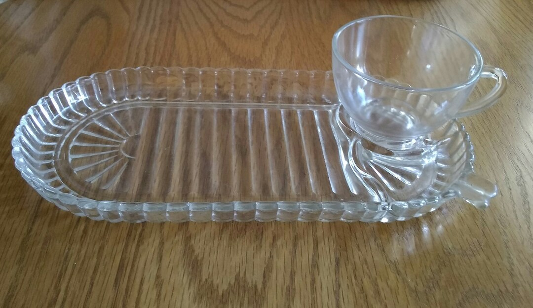 Rare Oval Shaped Plate ...A 6 Pieces Set of 3 Matching Oval Ribbed Sip ...