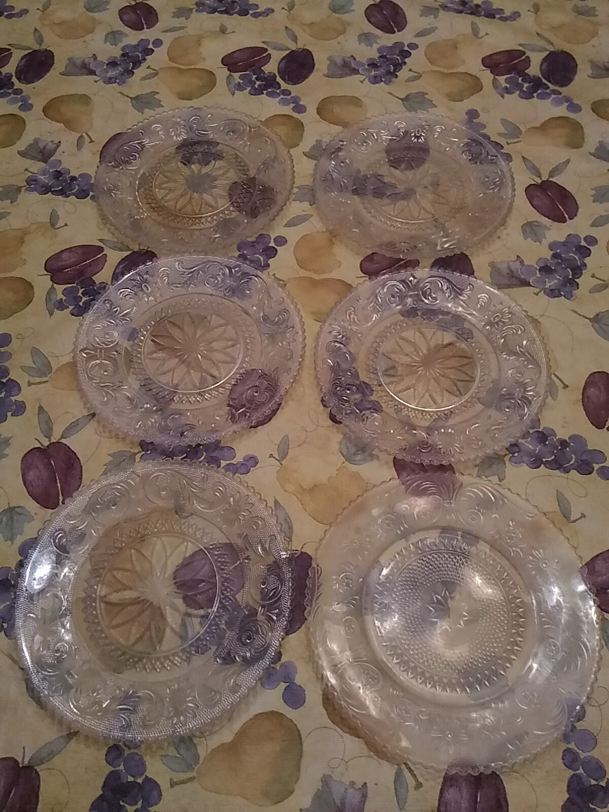 Set of 6-8 Matching Sandwich Glass Patterned Salad - Etsy Singapore