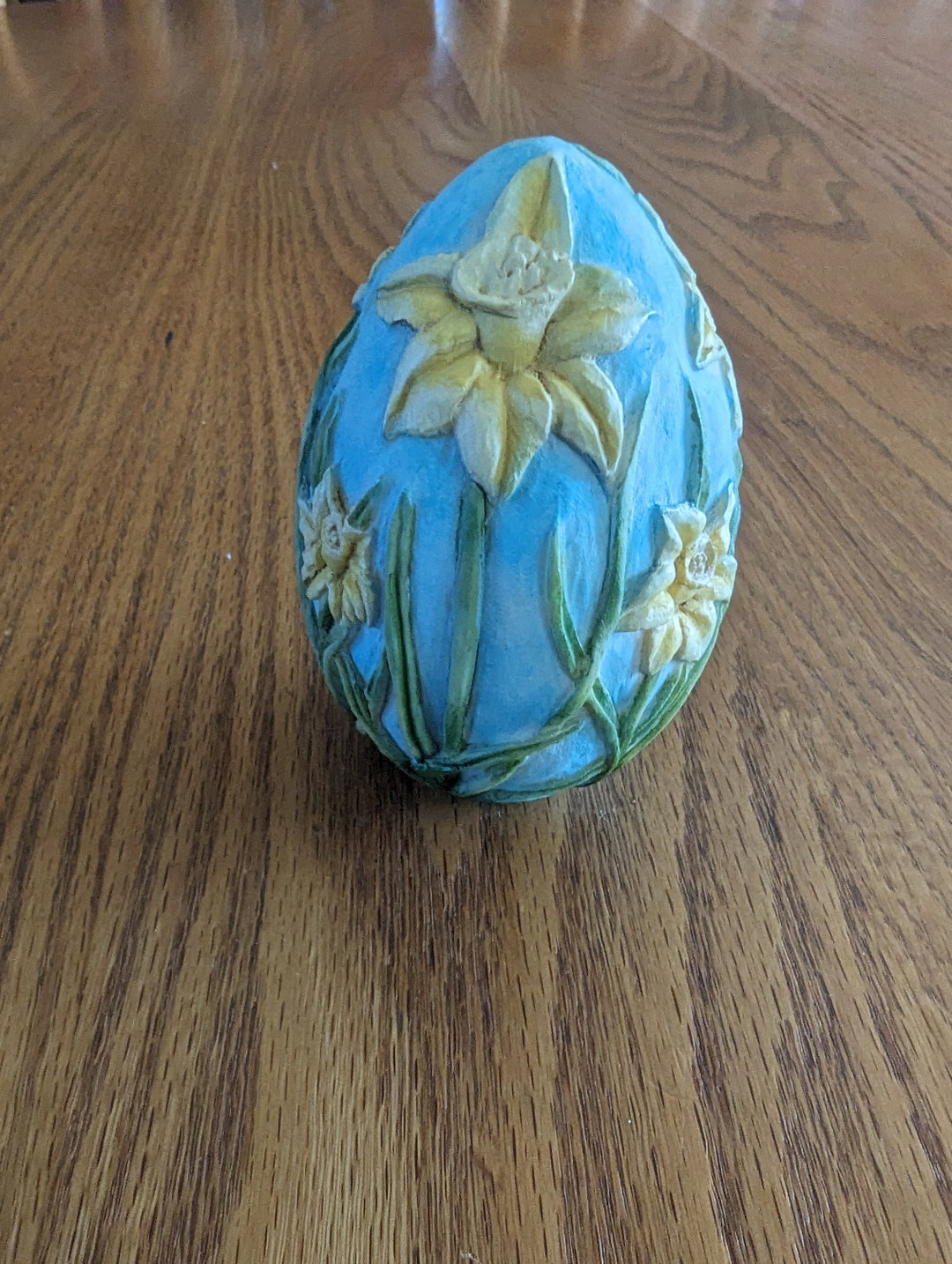 A Beautiful Blue 4 1/2" Tall Tom Herald Floral Egg Figurine With Bright ...