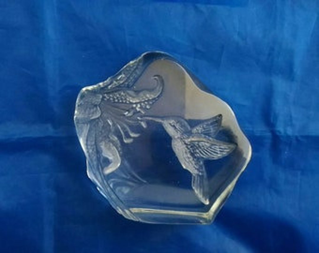 A 6 Inch Tall Relief Etched Hummingbird Feeding at a Flower Paperweight ...