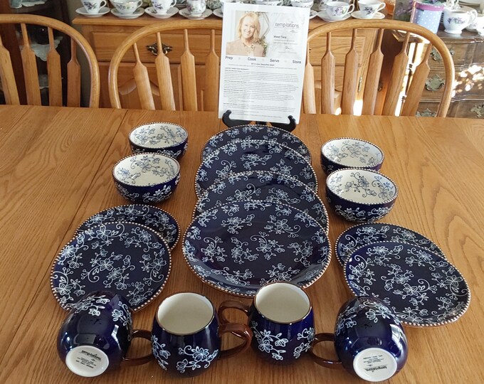 A NIB 16 Pc Temptations by Tara Dinnerware Set in the Navy Blue Floral ...