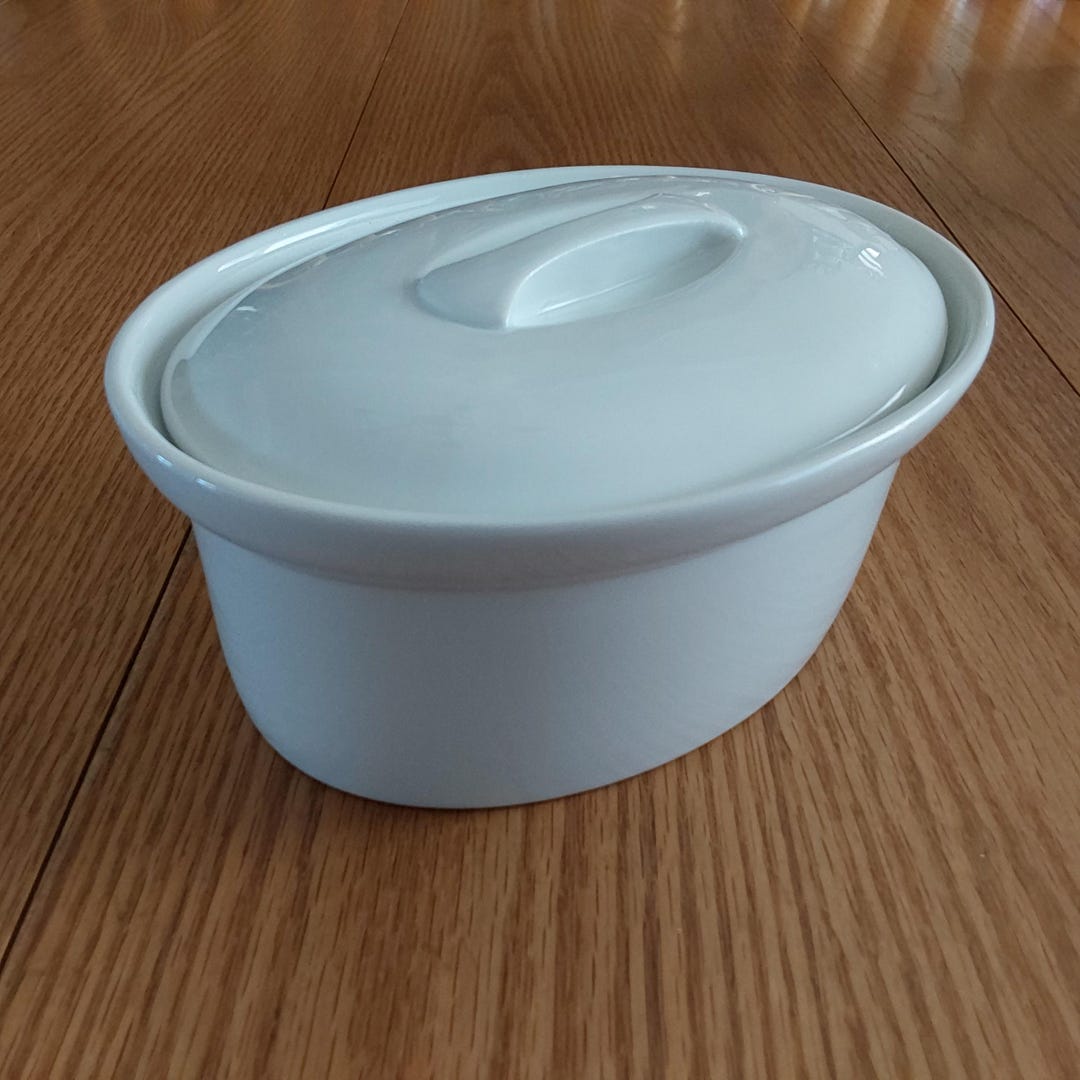 A White Oval Ceramic 1 Quart Covered Casserole Dish Apilco Style With ...