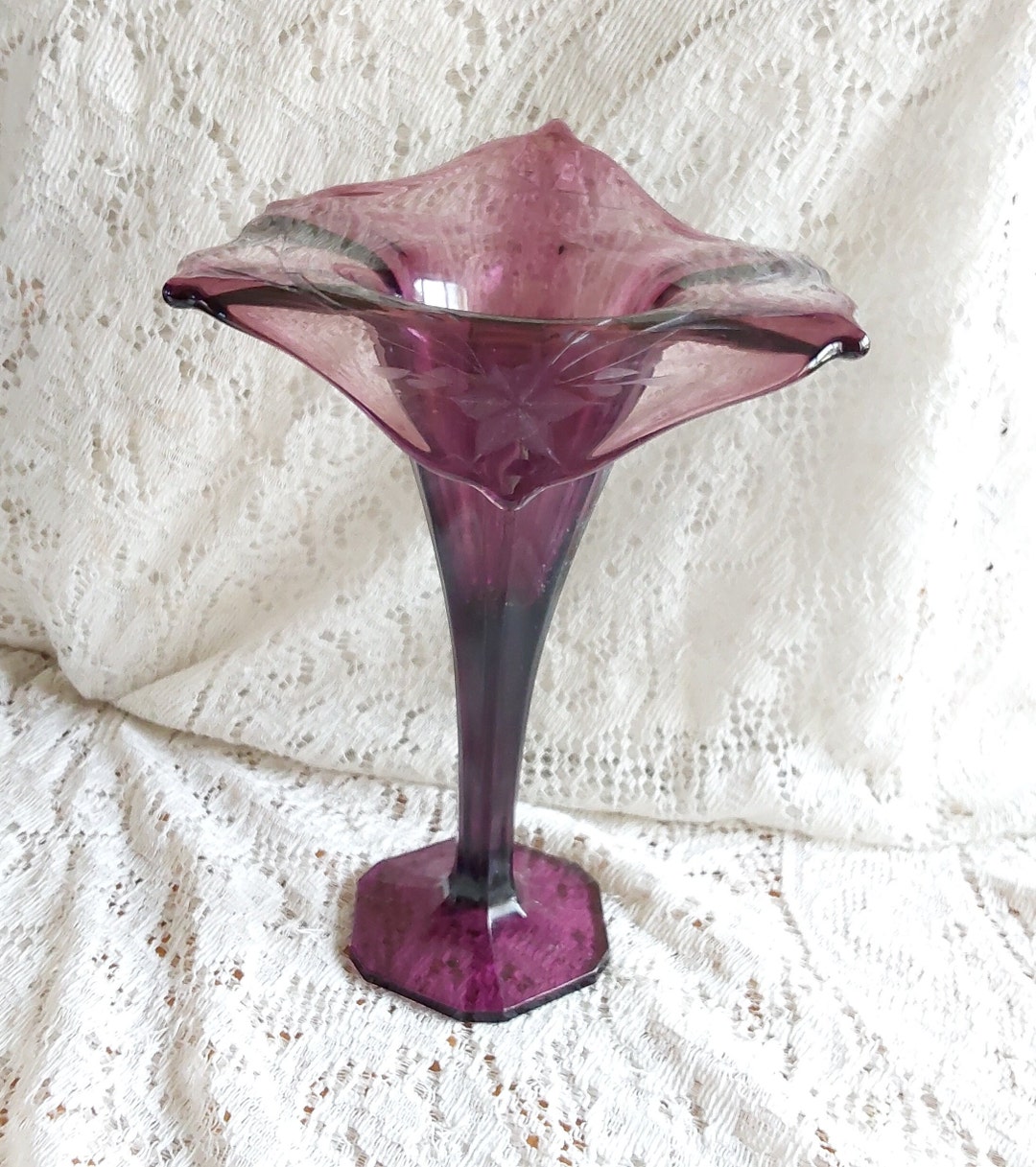 An 11" Tall Jack-in-the-pulpit Shaped Amethyst, Purple, Tulip, Floral ...