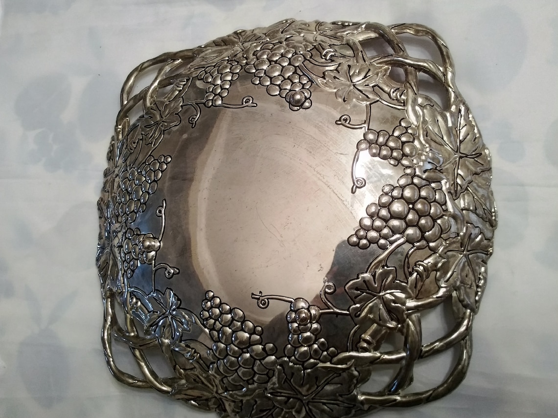 Set of 3 silver plated Godinger bowls in the grape design. - Etsy.de