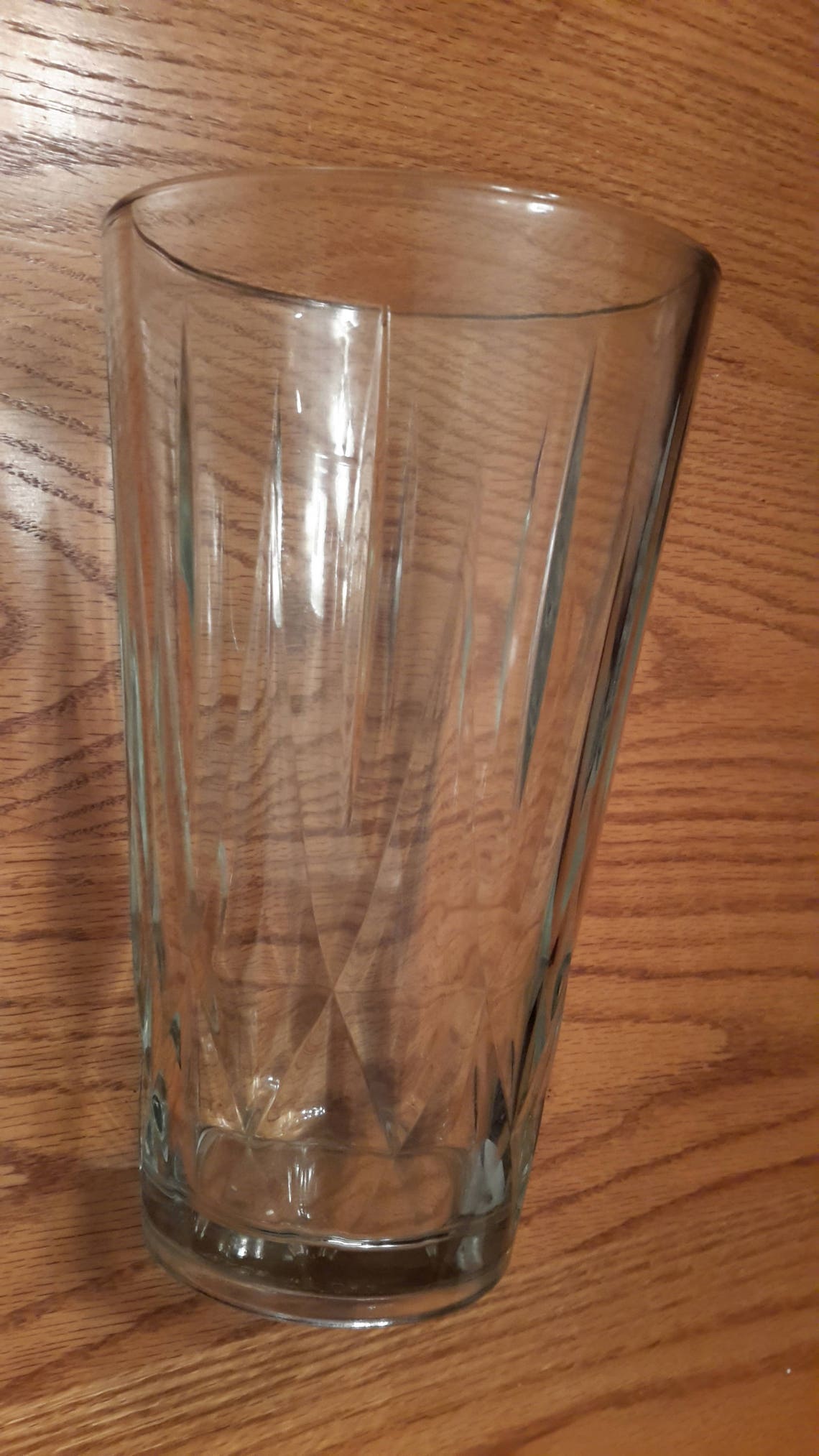 Sydicated Sales Glass Vase in Diamond Pattern 4239A. Vase 5 | Etsy
