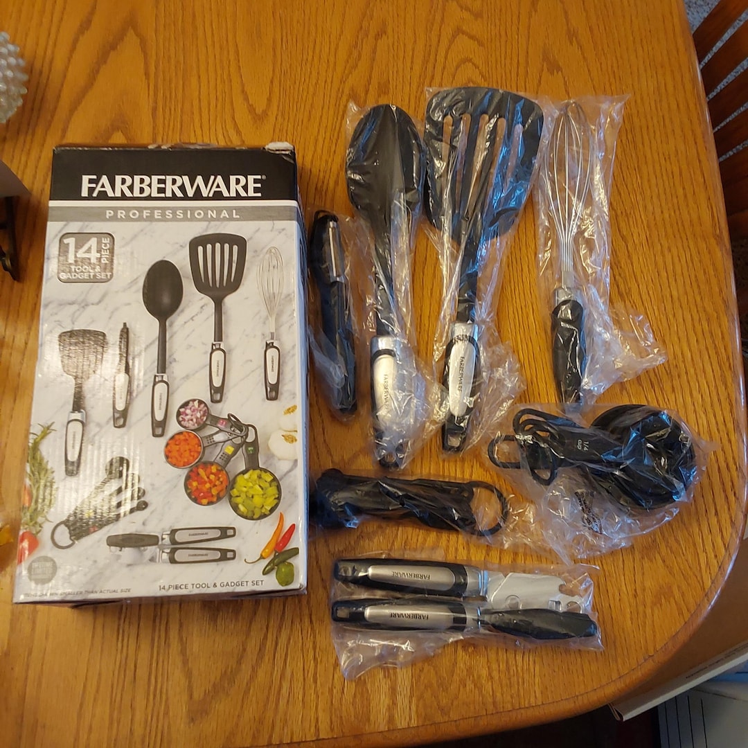 New, Never Used Boxed Set of Black and Silver Farberware Kitchen ...