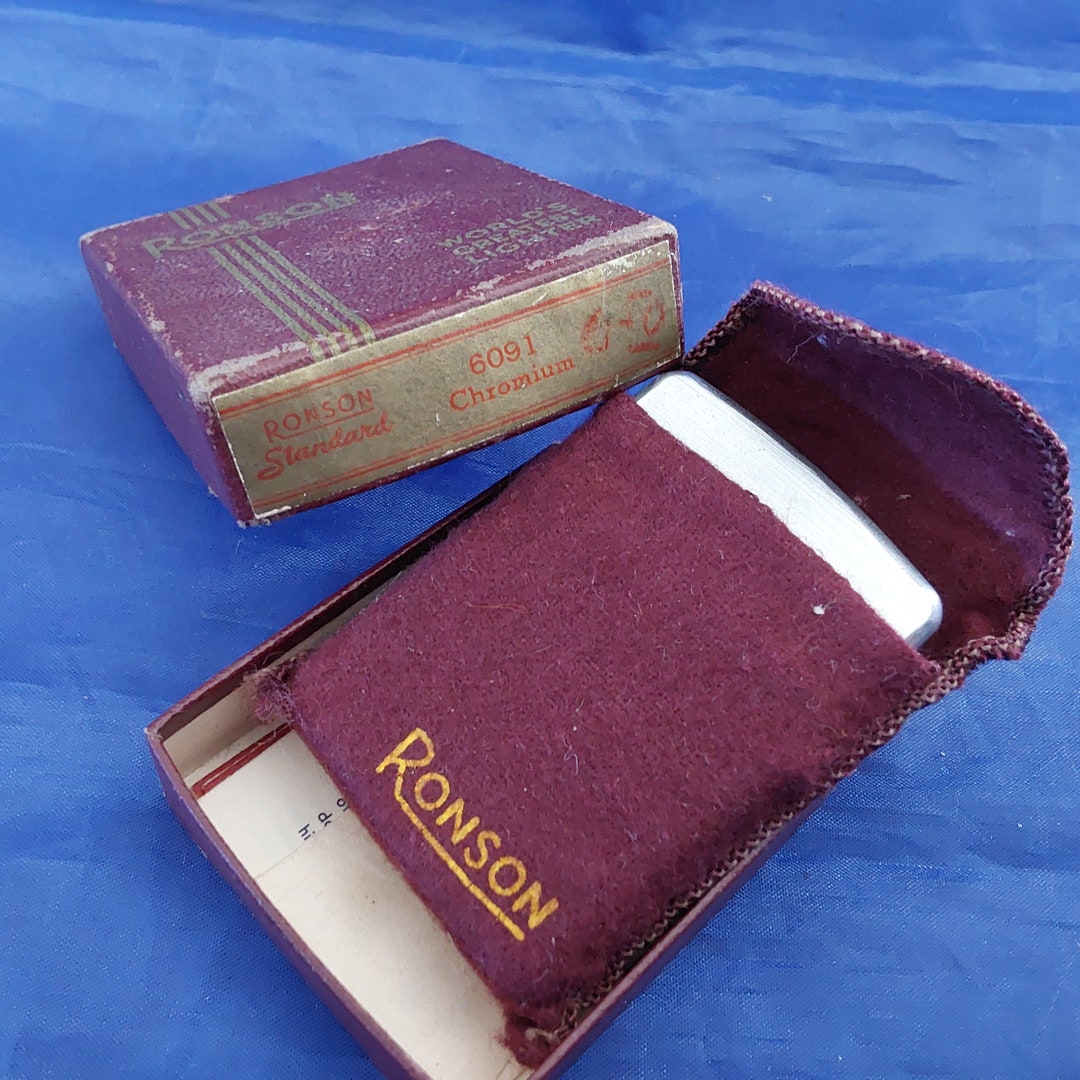 A Ronson, Model 6091, Mid-century Chromium Silver Brushed Lighter ...