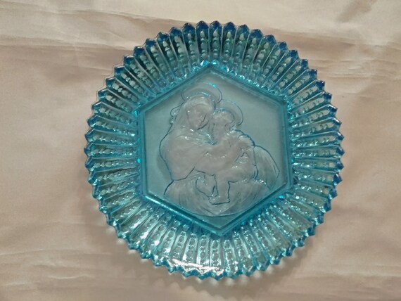 A blue collector plate Madonna cradling the Christ child. | Etsy