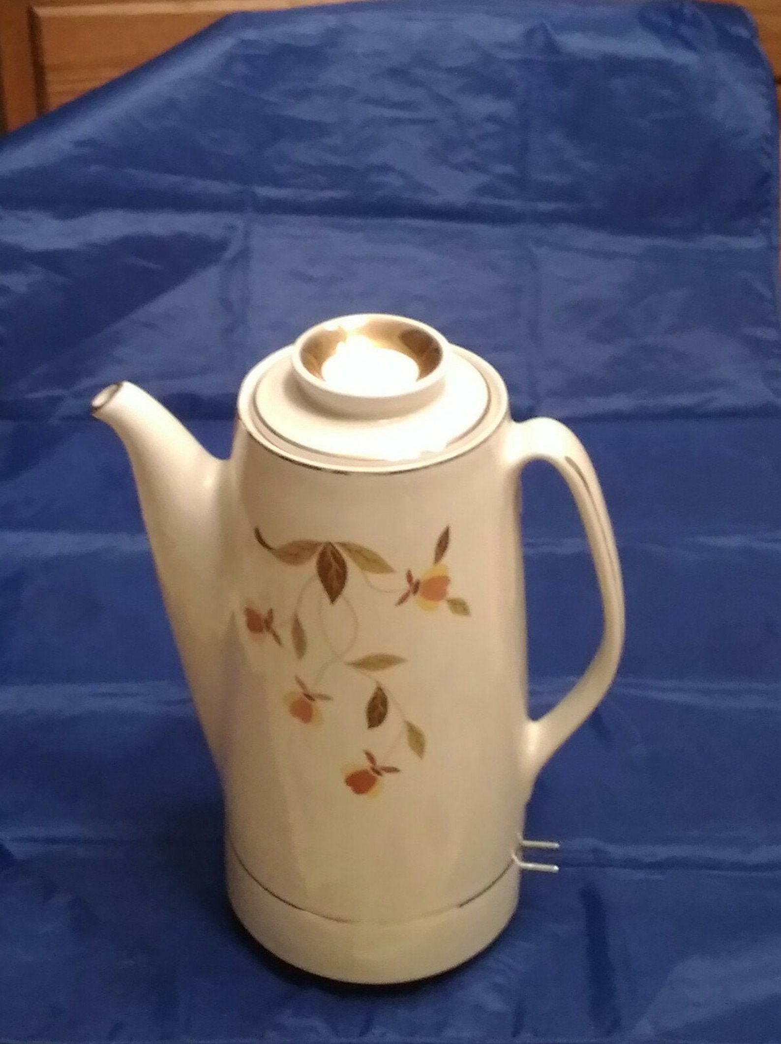 By Hall's Superior Quality Kitchenware, a Jewel Autumn Leaf Percolator ...