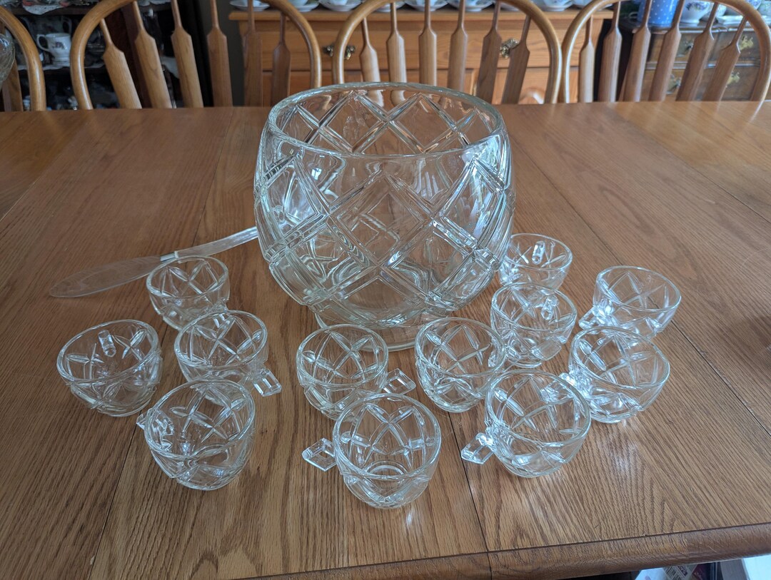 A Mid Century Colony Diamond Block Lattice Clear Glass Punch Bowl With ...