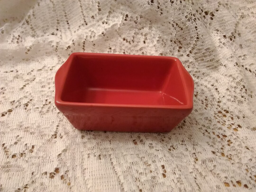 A Set of 3 Bright Red Stoneware 3x5 Mini Loaf Pans With Handles ...