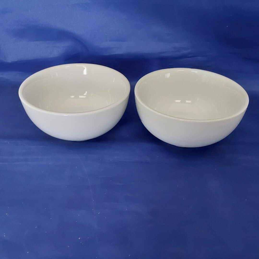 A Matching Set of 2 Cordon Bleu 4 Oz White Ceramic Asian Dipping Sauce ...