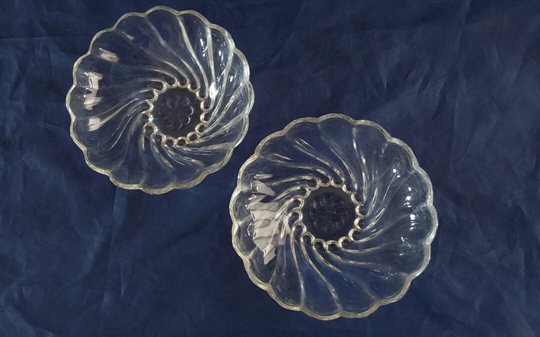 A Pair of Clear Glass Hazel Atlas Berry Bowls in the Colonial Swirl ...
