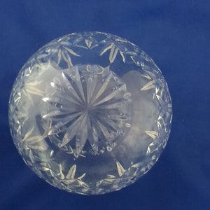 An Atlantis Crystal 5" Rose Bowl in the Catalina Pattern With Deep ...
