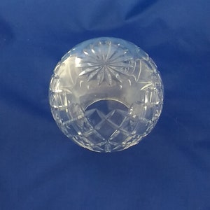 An Atlantis Crystal 5" Rose Bowl in the Catalina Pattern With Deep ...