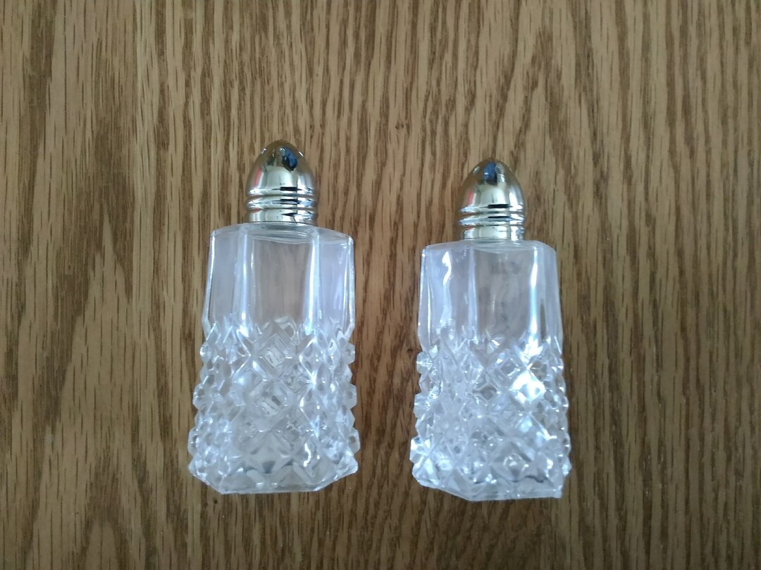 NIB Matching Set of 24% Lead Crystal Hexagon Shaped Salt and Pepper ...