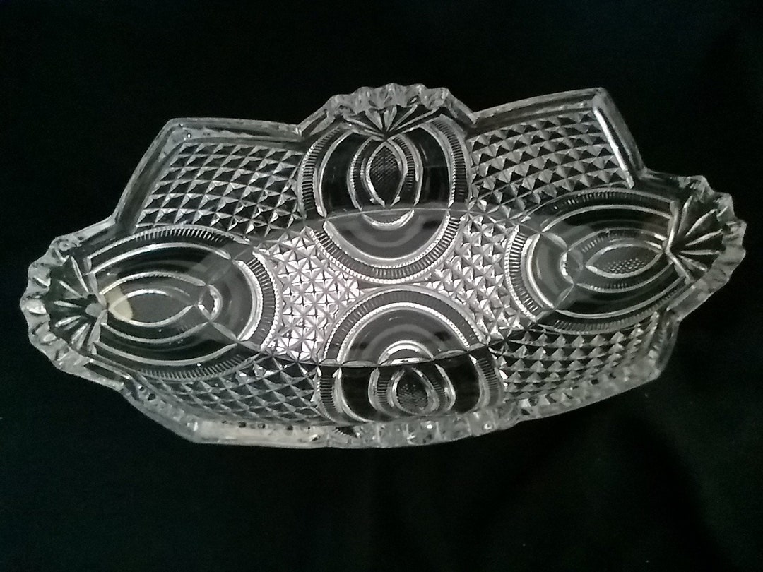 Clear Celery Dish of Diamond Point & Swags. Pointed/sawtooth - Etsy