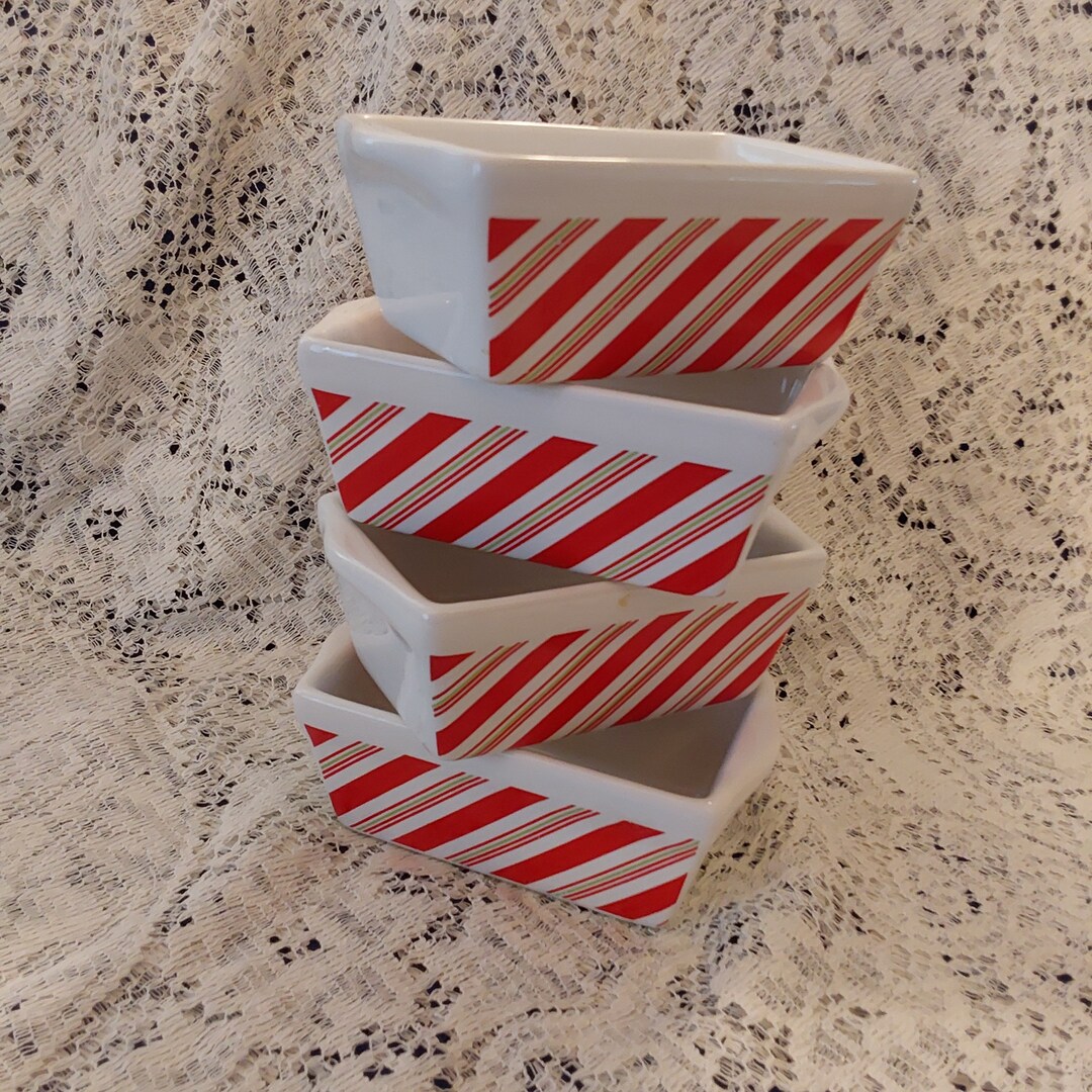 A Set of 4 White Glazed Stoneware 3x5 Mini Loaf Pans Decorated With Red ...