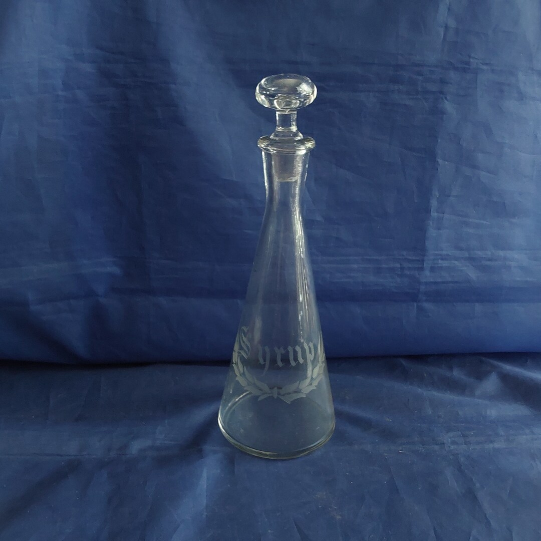 A Clear Glass 7.5" Tall Cruet Etched "syrup" With a Laurel Wreath Bough ...