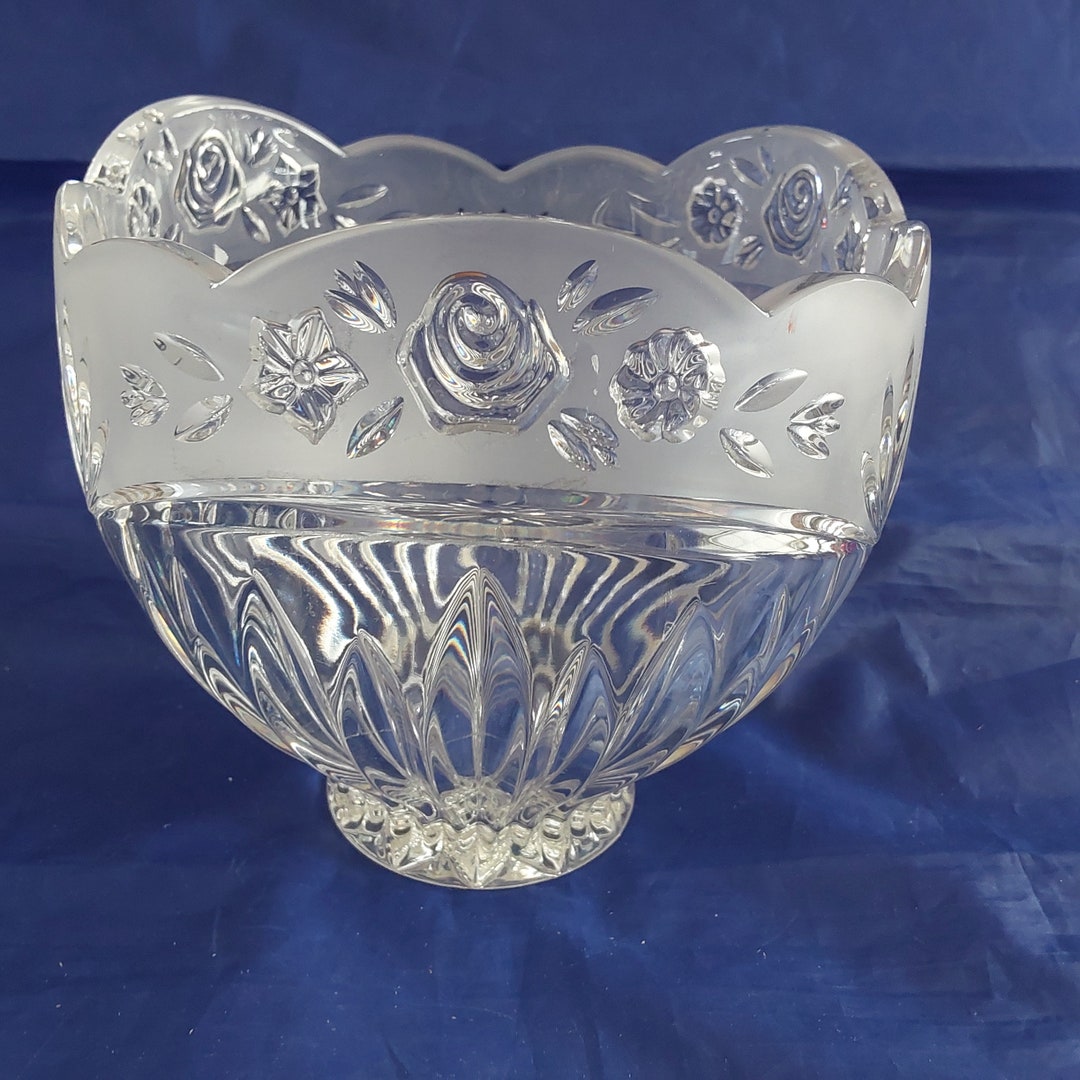 Large 5.25" Tall Oneida Crystal Bowl With a Wide 1.5" Frosted Cut Band ...