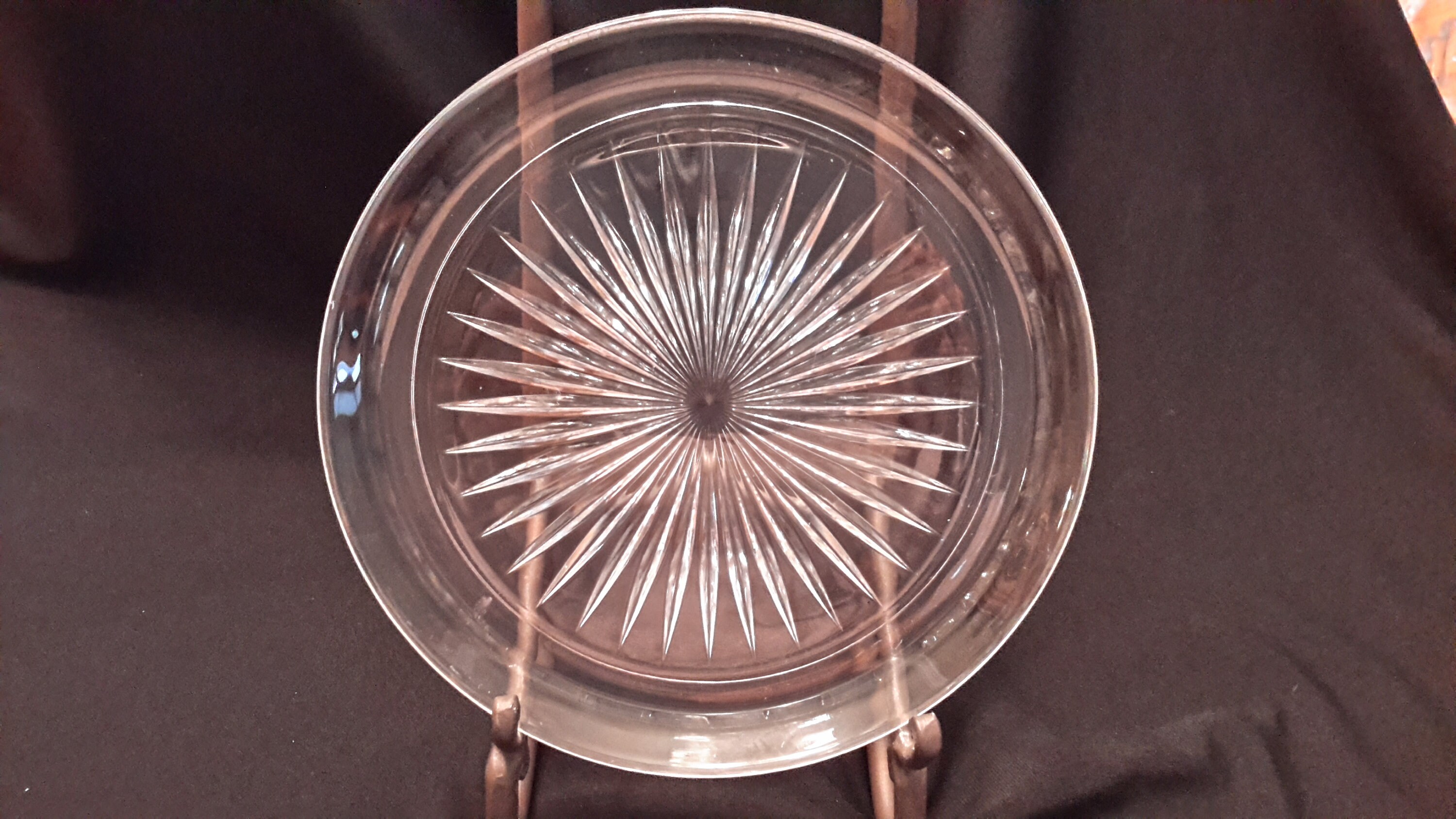 Clear 8.5 inch glass plate starburst pattern from 1970's. - Etsy.de