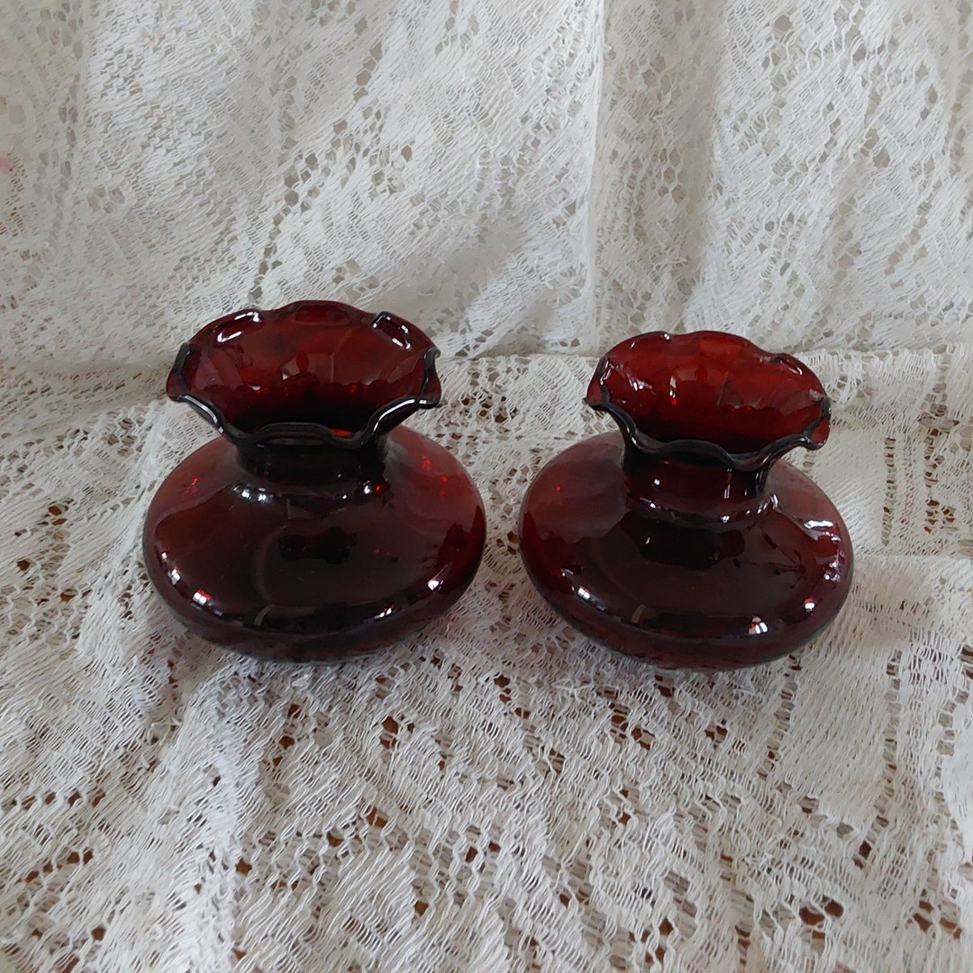 A Matching Set of Anchor Hocking Royal Red Transparent Glass Bud Vase ...