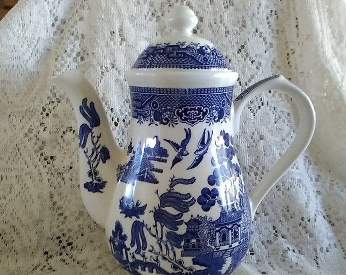 A Churchill Blue Willow a 5 Cup Coffee Server Pot With Matching Vented ...