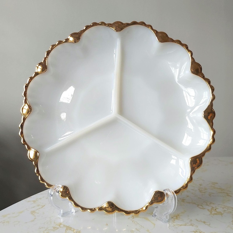 Milk Glass Platter - Etsy