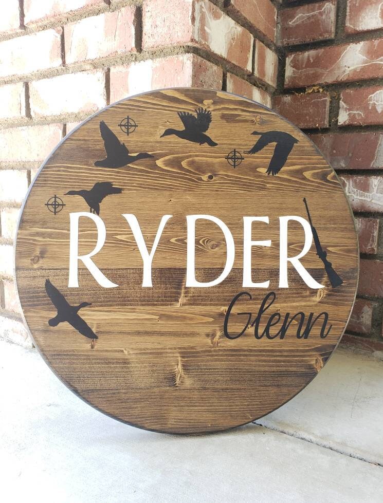 Round Wood Custom Name Sign/ Duck Hunting Theme Sign/ Nursery | Etsy