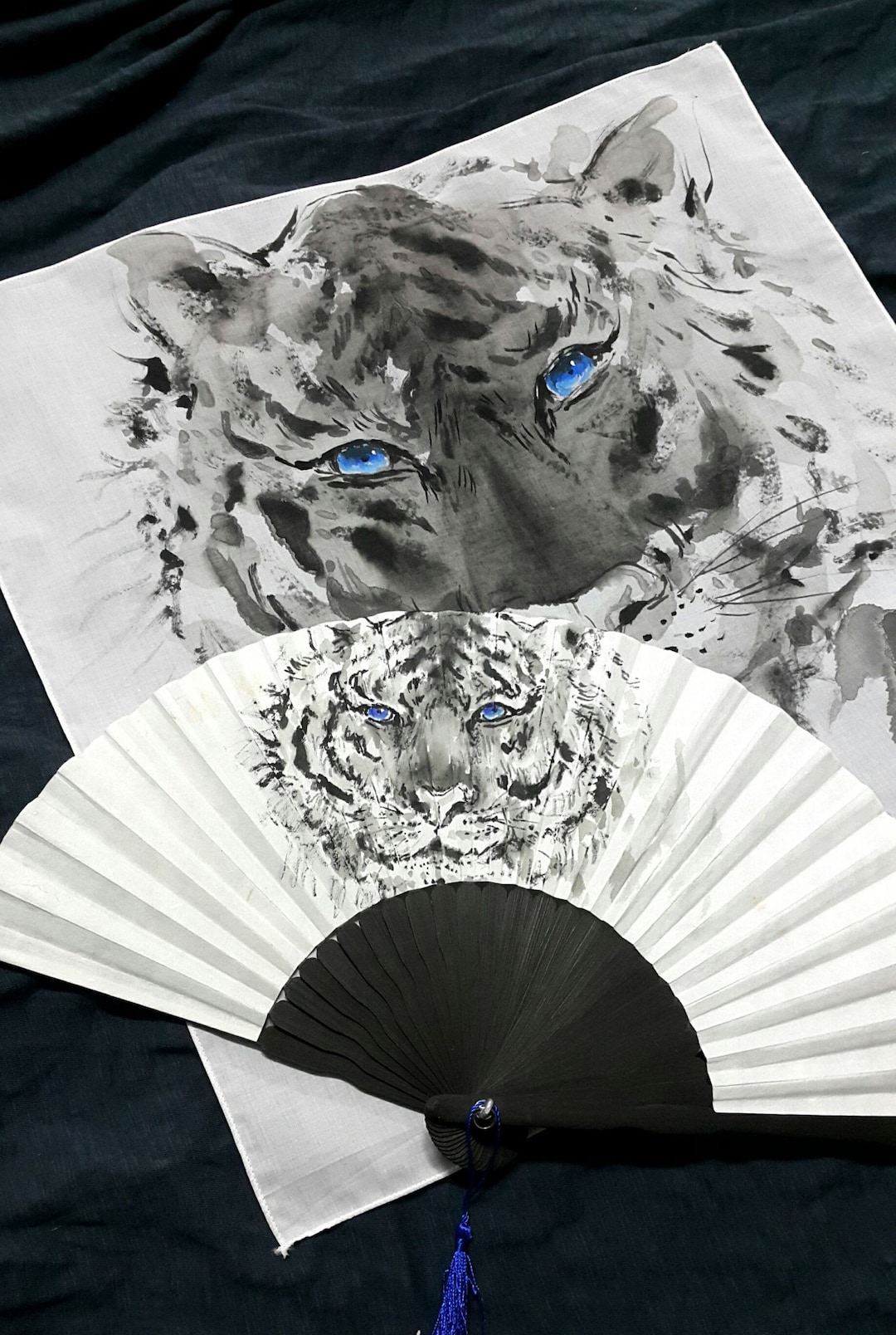 Traditional Korean Hand-painted Hanji Bamboo Hand Fan With Black Korean ...