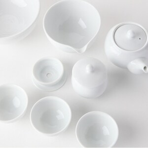 Handmade Korean Baekja White Porcelain Tea Set for 3 With Gift Box ...